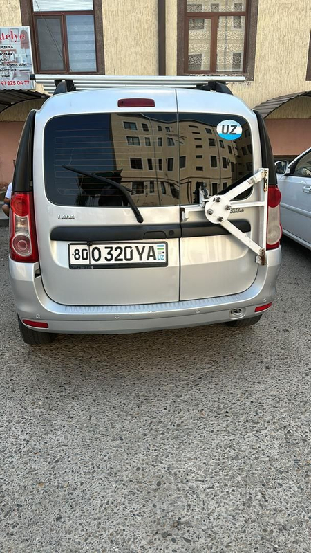 Lada Largus sotiladi