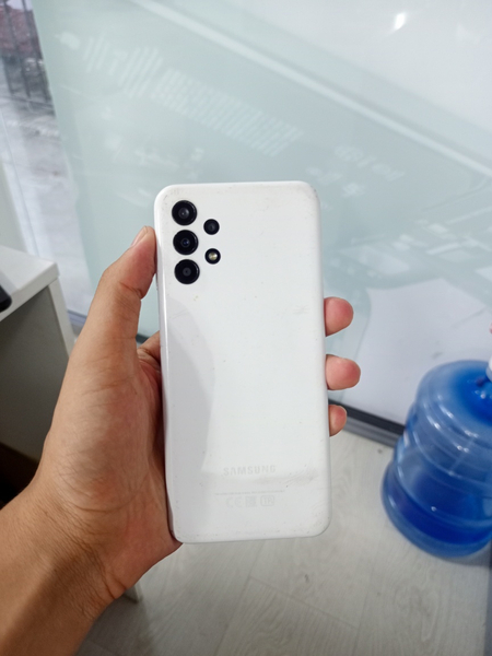 Samsung A13 Rangi oq