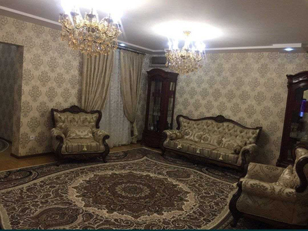 (К129335) Продается 3-х комнатная квартира в Мирабадском районе.