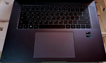 HUAWEI MATEBOOK S16 karobkasi bilan notebook