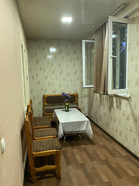 Квартира в 8-ом микрорайоне!!!