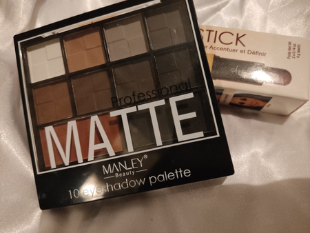 Палетка теней от Matte professional