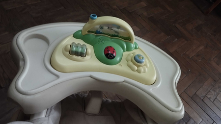 Продаётся детский стульчик для кормления и игр