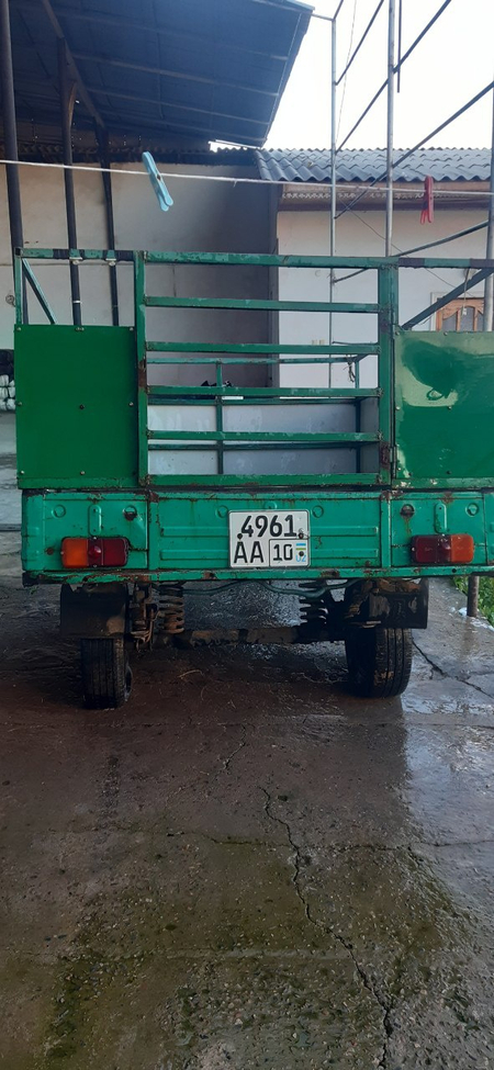 Волга 31029 сотилади