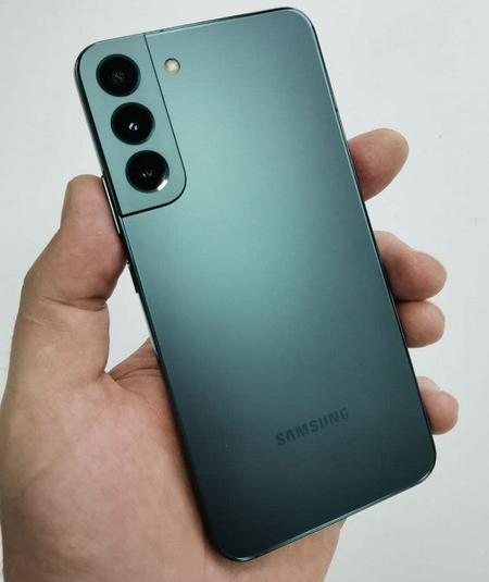 Samsung S22+ holati ideal