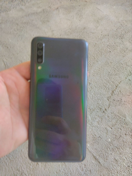 Продам самсунг а50