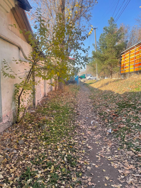 Продаю срочно участок 2,5 соток 4 комнаты Бектемирский район