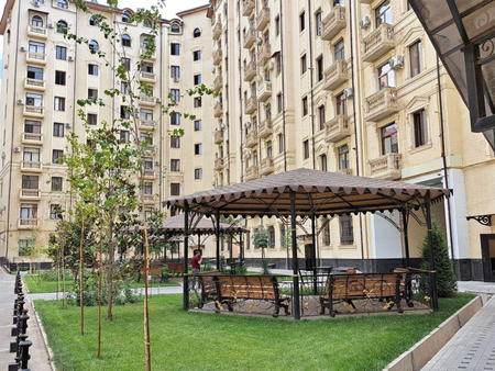 Poytaxt Gavhari Ц-2 Алайский 2-комнатная 60м2 70% ремонт 8-этаж СРОЧНО