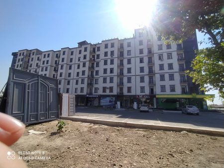 Chirchiq sh 10 mikrarayonda karvon bozor yonidayang yangi qurilgan kv