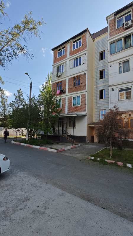 Yunusobod 15 2/1/4 sredniy remont mebel texnika