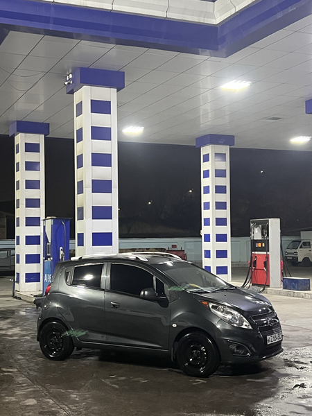 Продаётся Chevrolet Spark 1.25