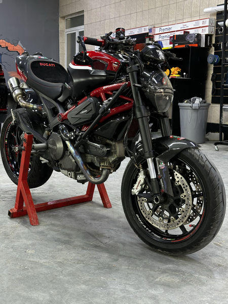 Ducati monster stretfighter 800 kub