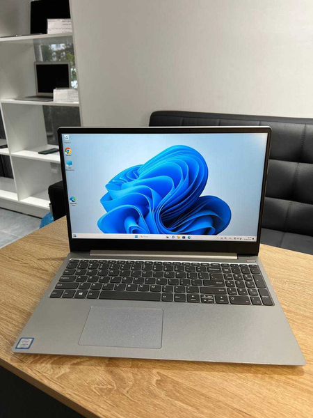 Lenovo ideal Pad 330S 15IKB