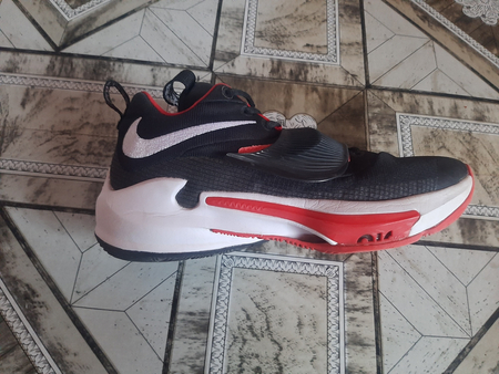 Спортивные кроссовки Nike Freak 3