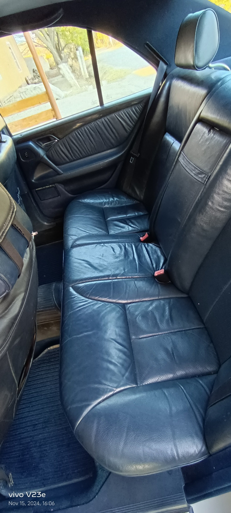 Mercedes Benz w210