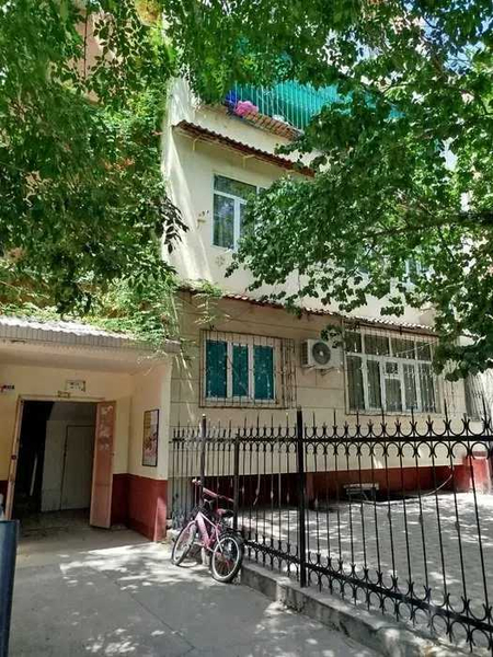 БОБУРА 3/3/9 Яккасарайский р-н. 80м2. Напротив Пирамит Тауэр