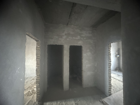 Srochna Uy Sotiladi 80 kv 2 xonalik 3 xonalik qilsa ham bo’ladi