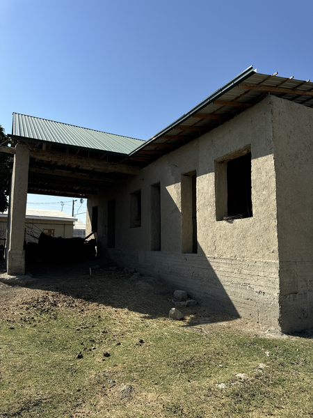 Uchastka sotiladi 10sotoklik
