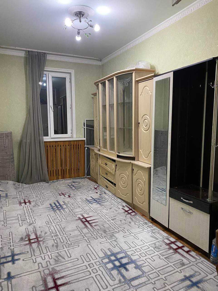 3 xona 4 xona qilingan. uzimni uyim makler yuq