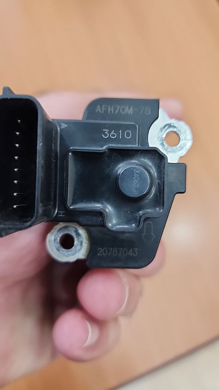 ДМРВ (MAF датчик) от Каптива 3.0L, оригинальная GM
