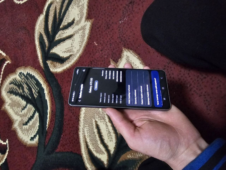 Samsung galaxy A73