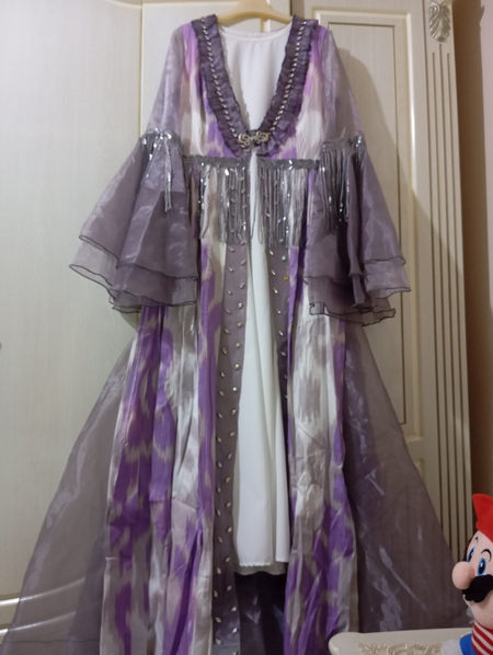 Kelinchaklar uchun abaya koyne