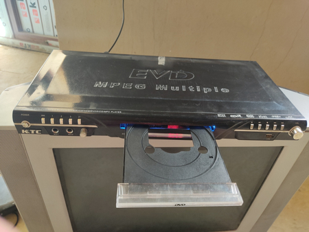 DVD player в идеальном состоянии