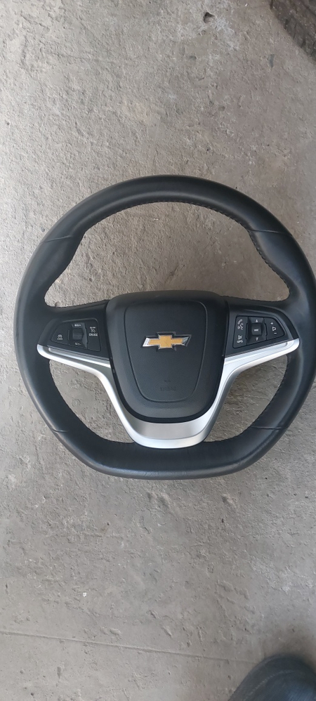 Продам Camaro рул состояние отличное стояло на жентре.отличное