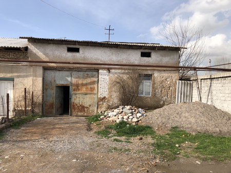 Продажа дома. 2,5 сотки. 2 комнаты. Кибрай. Бурата