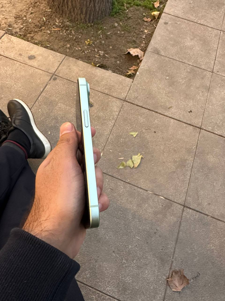 Iphone 15 green 128 gb