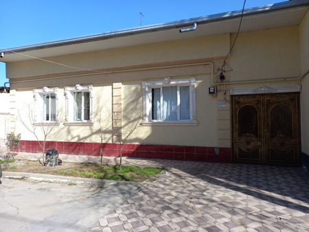 SROCHNA hovli sotiladi