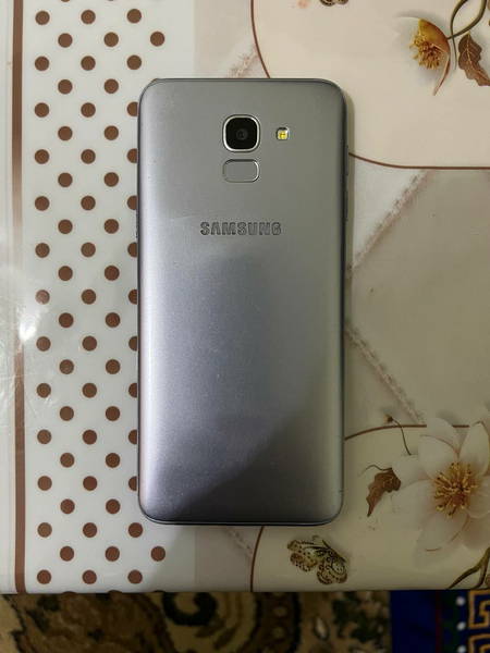 Samsung j6 srochna sotiladi narxi350