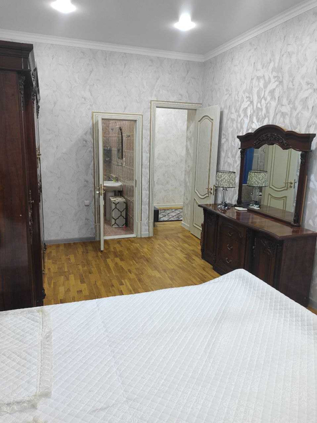 Центр. улица Мирабад 4х комнатная 3 спальня 2 ванная метро оубек.