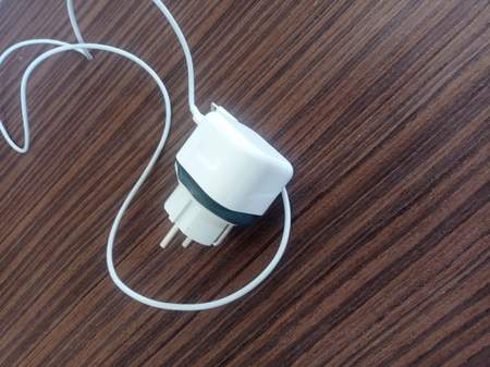 Iphone orginal zaryadcik
