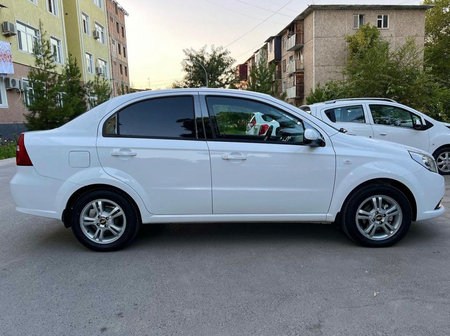 Nexia 3, AT, LTZ, 2022, 40.000