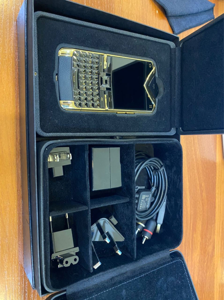 Vertu Constellation Quest