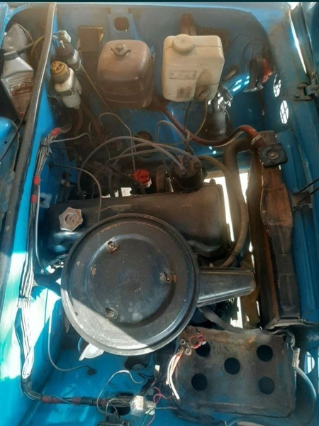 Vaz 2102 sotiladi