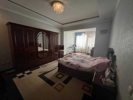 (К128684) Продается 3-х комнатная квартира в Шайхантахурском районе.