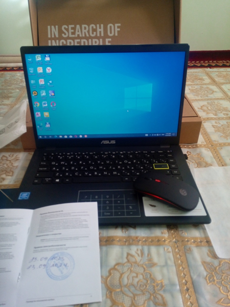 ASUS Noutbuk 4/256