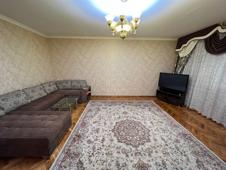 Продается квартира Срочно #Юнус Раджабий 3/5/5 спец план +Лифт + Гараж