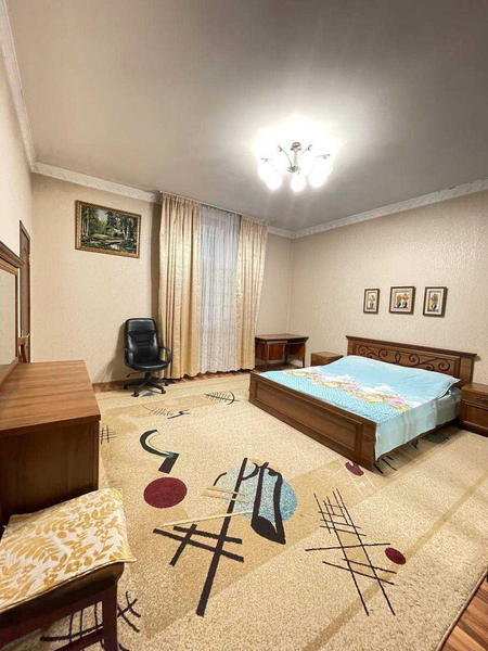 Аренда Евродома на Центр Луначарского, можно под офис ( н124 )