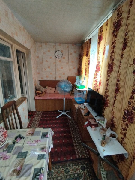 Срочно 3х комн с 2/6 балкон,метро БИЙ,капиталбанк