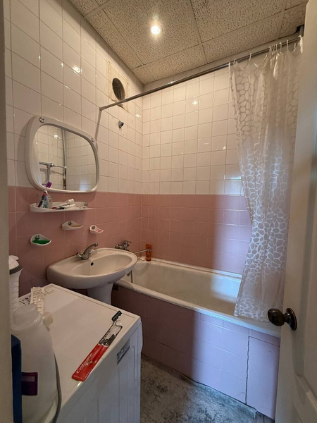 Юнусабад 11 1/3/4 балкон 1,5*6 не торец