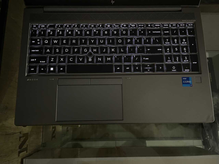 HP ZBook 15 Сенсорный Core i7-1165G7 озу16гб 512ssd Nvidio Quadro T500