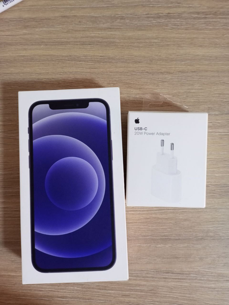 iPhone 12 сотилади