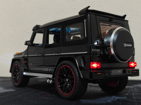 Железная машинка Гелик Ваген Brabus AMG модель 1:18 - Доставка