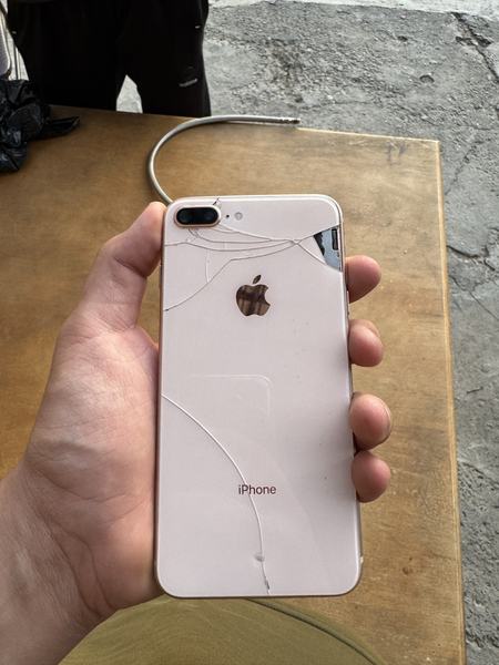 iphone 8 plus gold