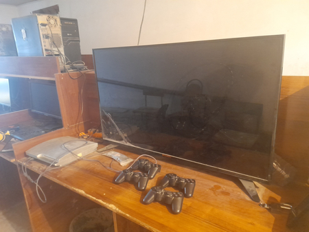 Tayyar biznes satiladi 10 shtuk komp+ Play3 +tv+ 2 kamera+ kondior