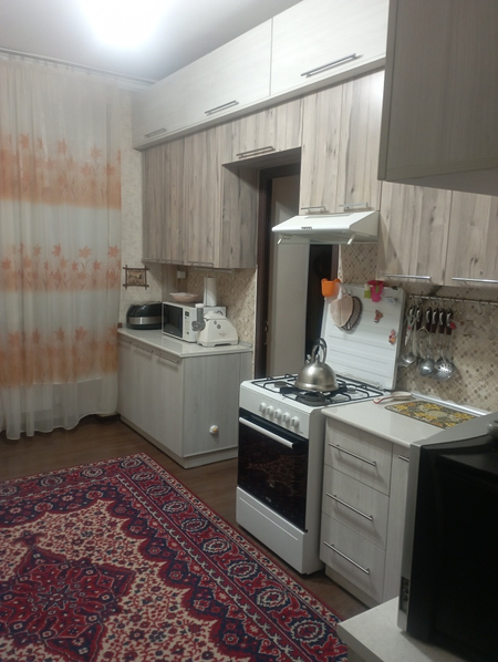 3/4/8 Яккасарай, Golden Haus, Мукимий