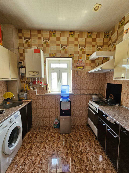 3 xonali 70m² 1-qavat uy sotiladi